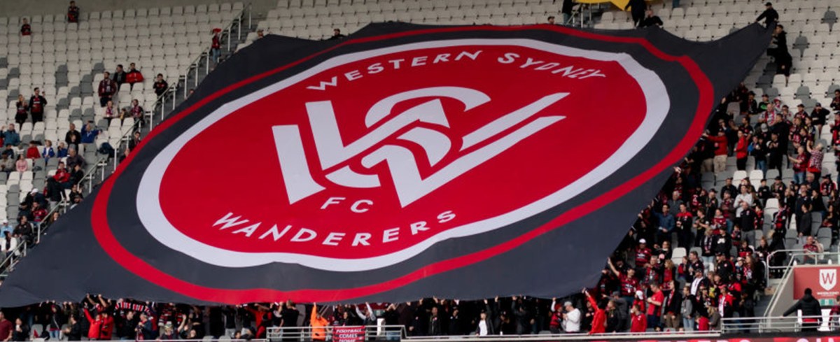 Wanderers supporter train to Nestrata Jubilee Stadium - Western Sydney ...