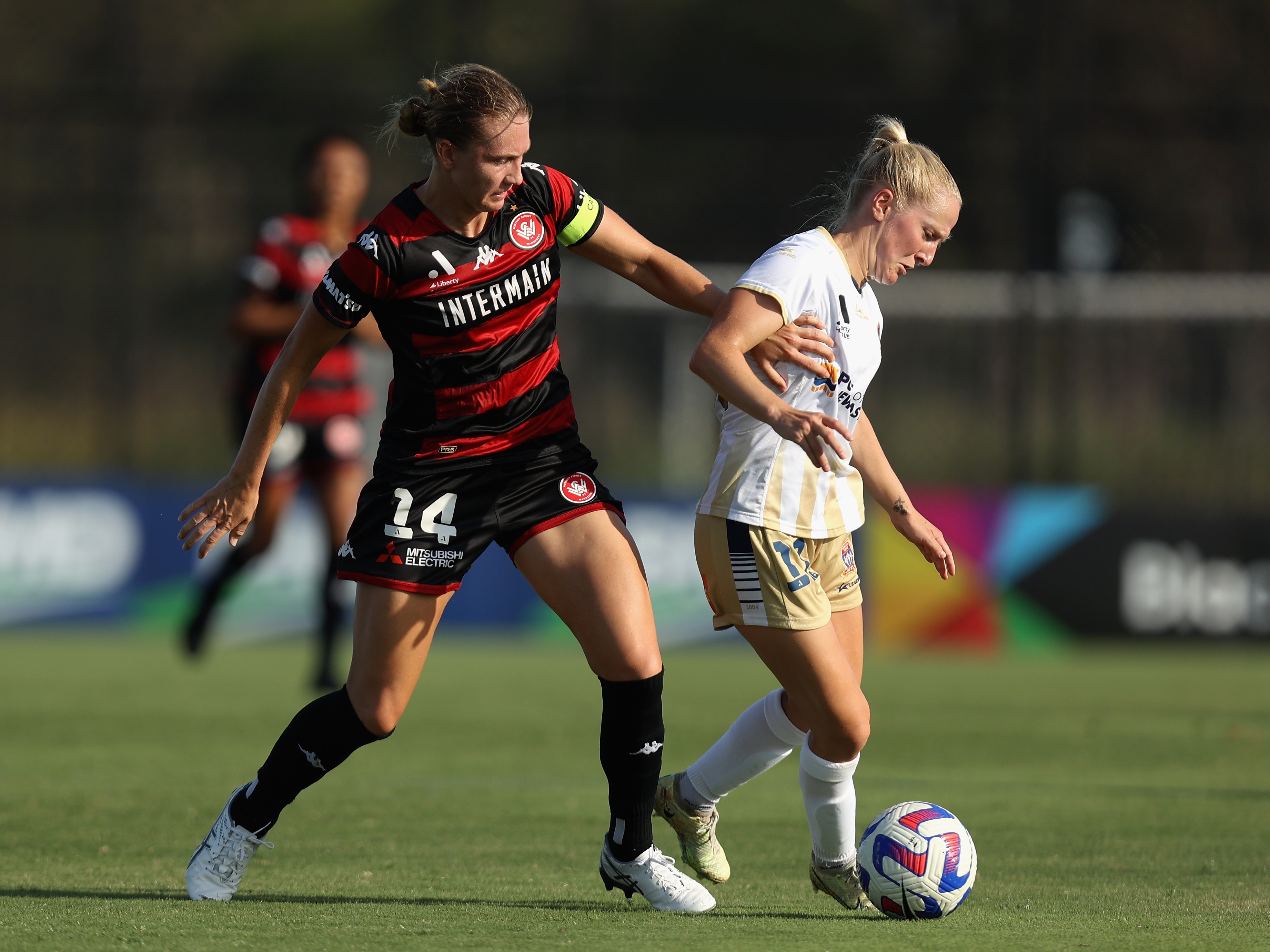 Wanderers sink Jets to climb Liberty A-League ladder - Western Sydney ...