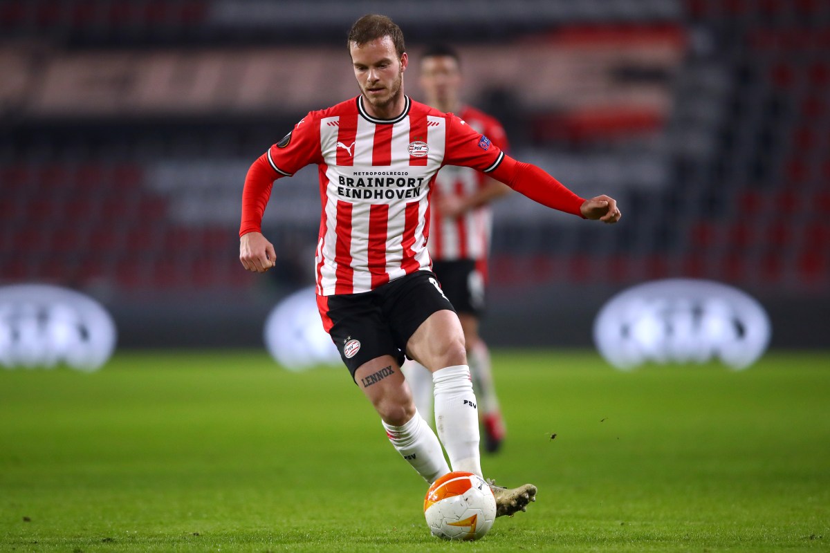 Hendrix signs - Western Sydney Wanderers