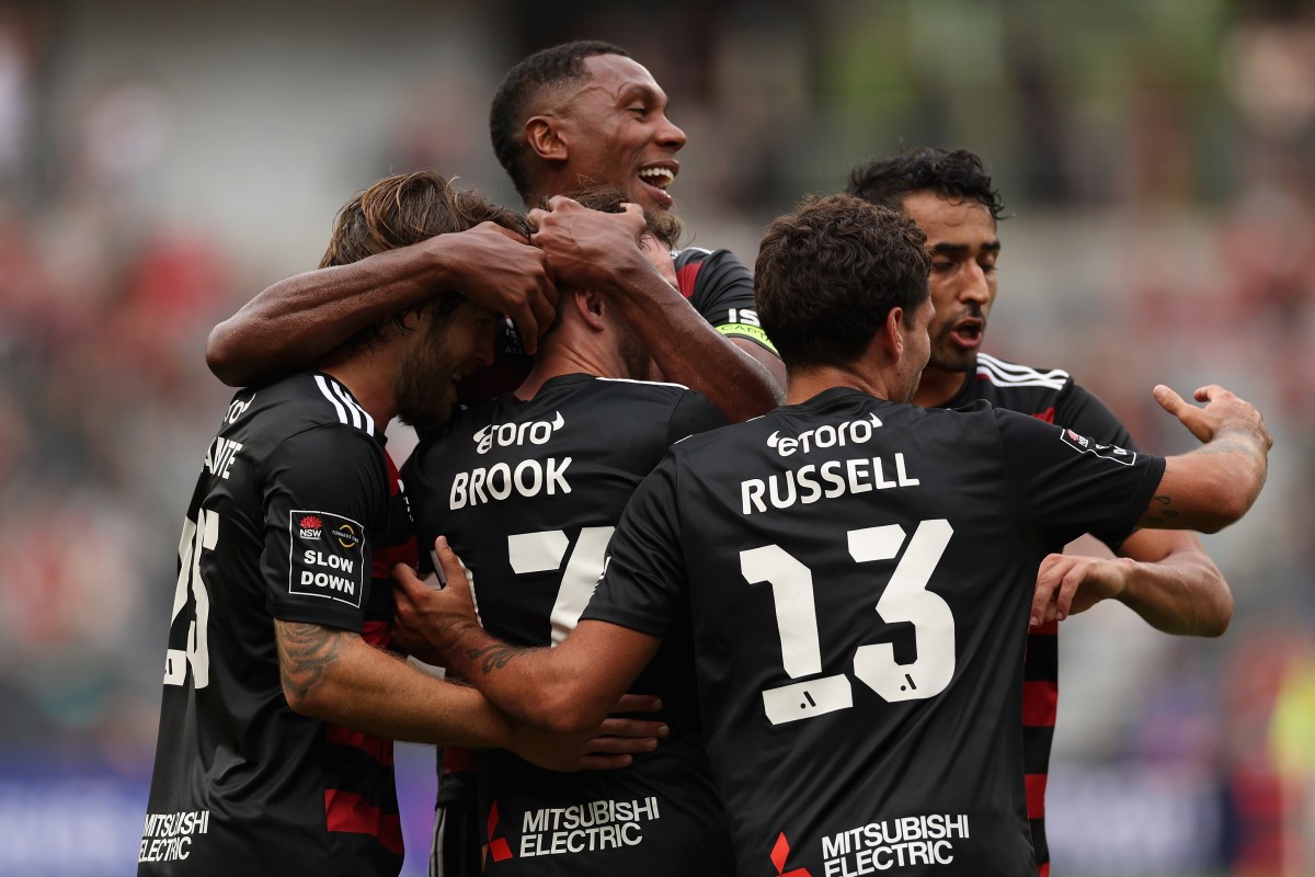 Nine-man Wanderers snatch a point in chaotic 3-3 draw with Newcastle ...