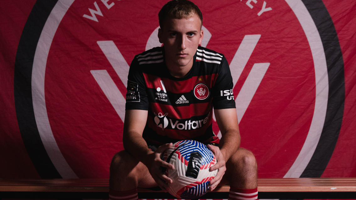 Barrie signs three-year scholarship deal - Western Sydney Wanderers